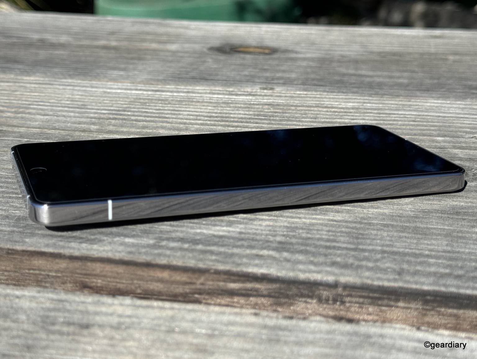 IQOO 12 Legend Edition Review: A Sporty Exterior Hints at the Power ...