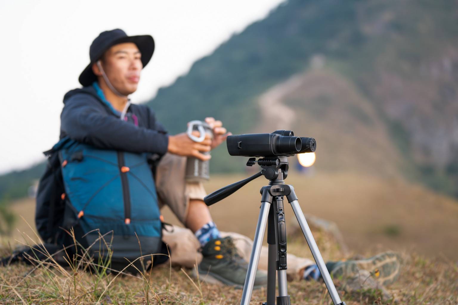 YASHICA Vision Binoculars Offer a Full-Color Night Vision Mode for as ...