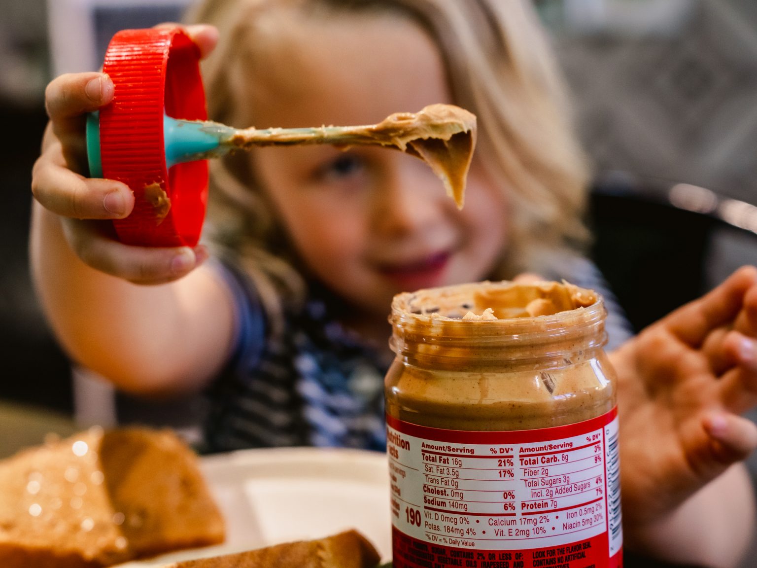 Simple Spread Is a Clever Lid-Mounted Spreader for Peanut Butter and ...