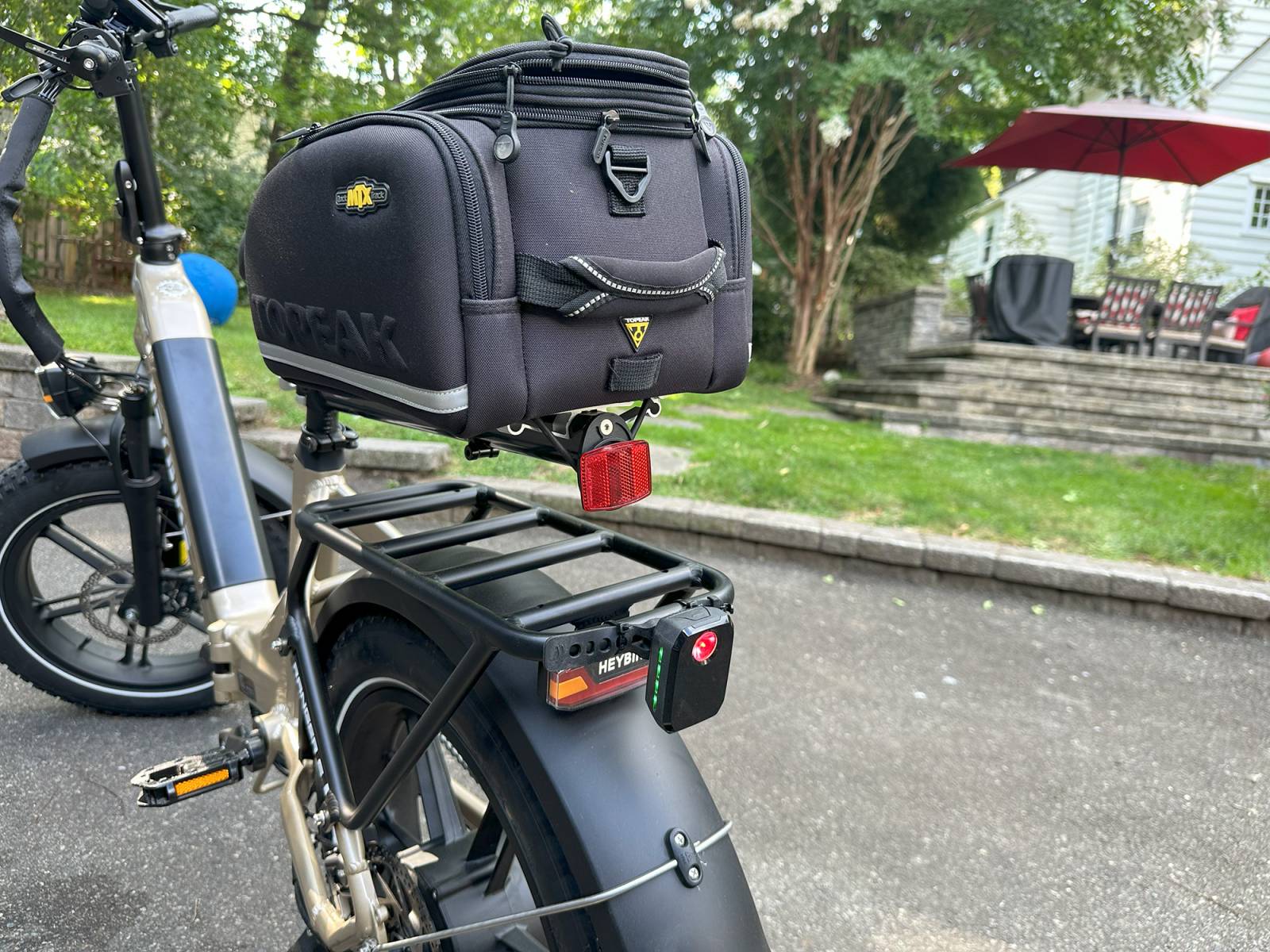 Trek CarBack Radar Rear Bike Light Review: Impressive Radar Performance ...