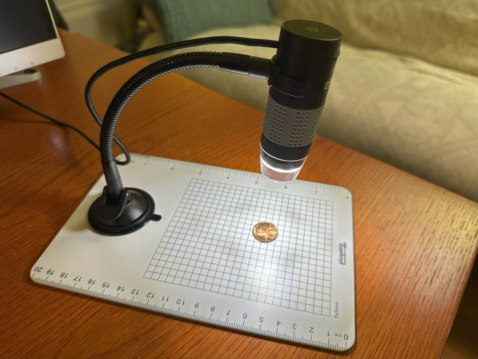 Plugable 250X Digital USB Microscope Review: Affordable Tool for ...