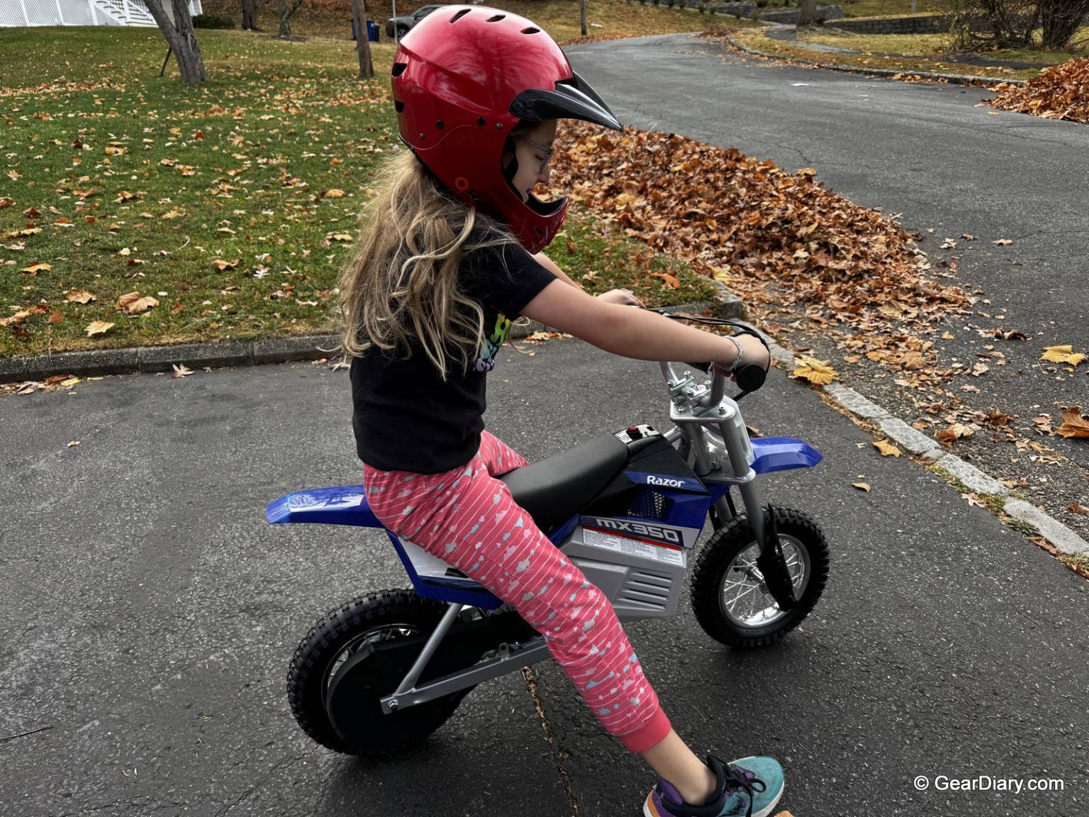 Razor MX350 Dirt Rocket Review: The Perfect Electric Dirt Bike for Kids ...