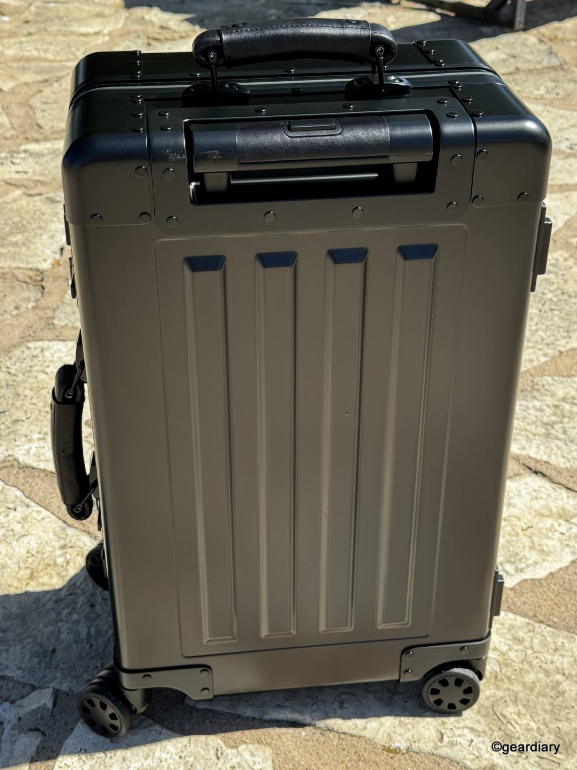 Sterling Pacific 40L Cabin Travel Case Review: Elevate Your Carry-On ...