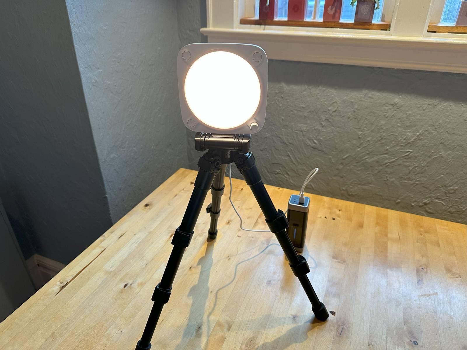 Elgato Key Light Neo Review: Elegant Design Delivering Soft, Adjustable ...