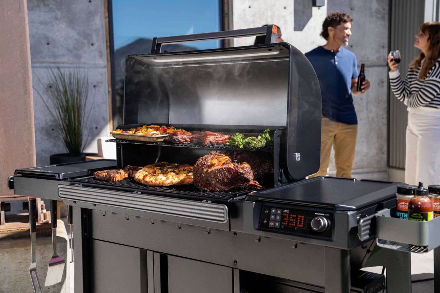 The Traeger Woodridge Series Offers Smart, Affordable Wood-Pellet ...