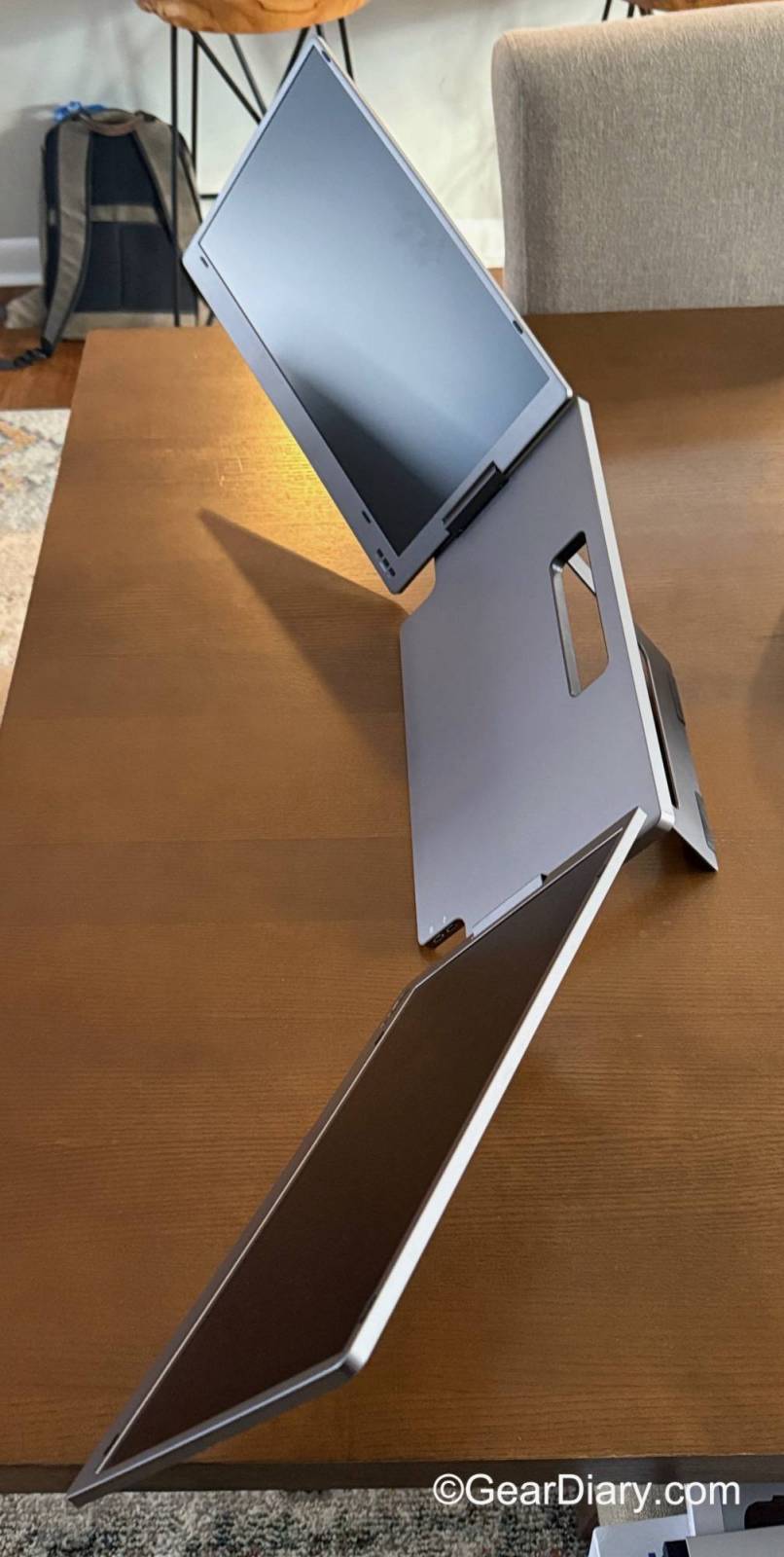 YKK 90D 15.6” Triple Screen Extender Review: The Ultimate Portable ...