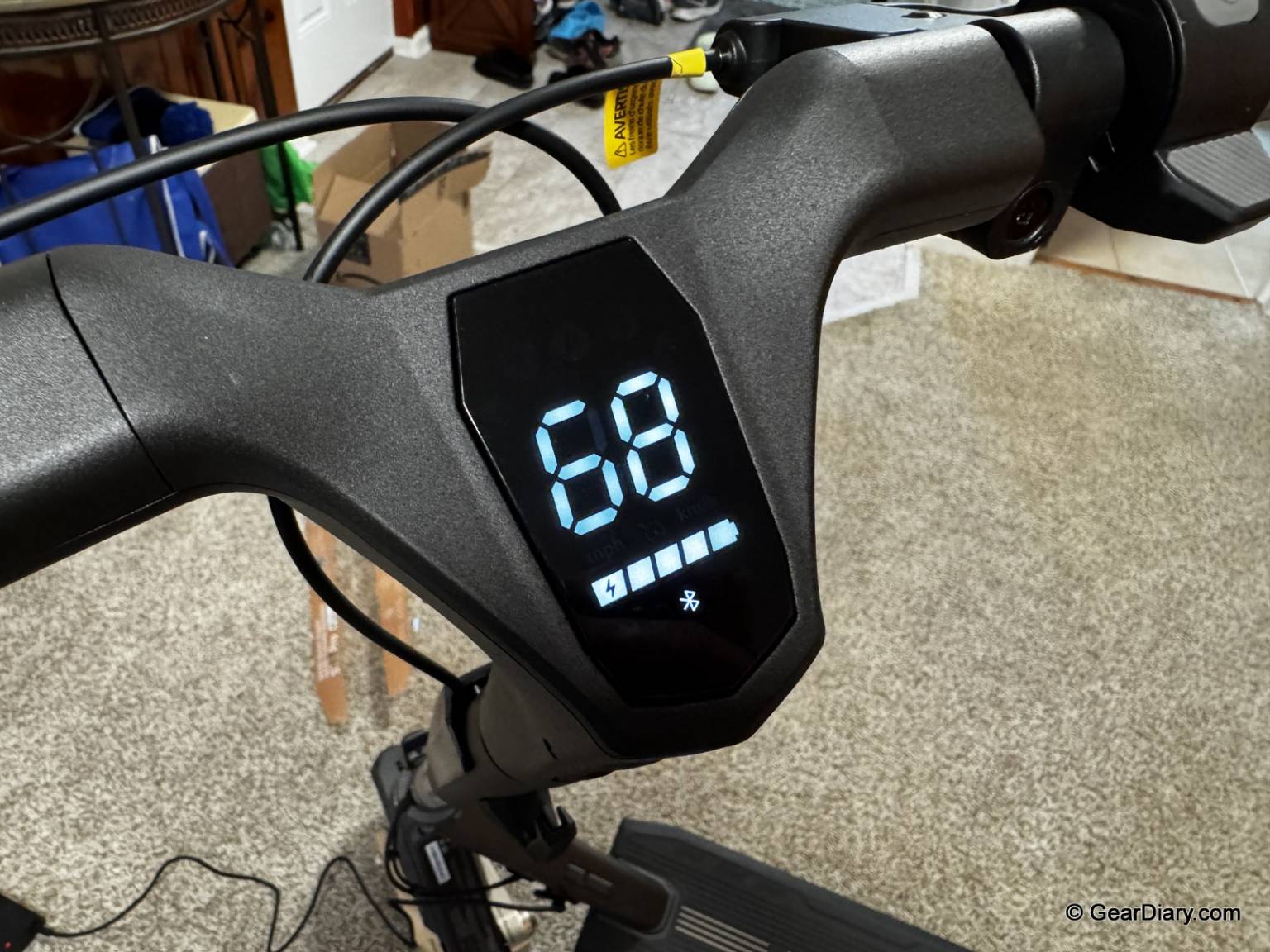 NAVEE ST3 Pro Electric Scooter Review: Smooth, Safe, and Surprisingly Powerful for Long, Quiet ...