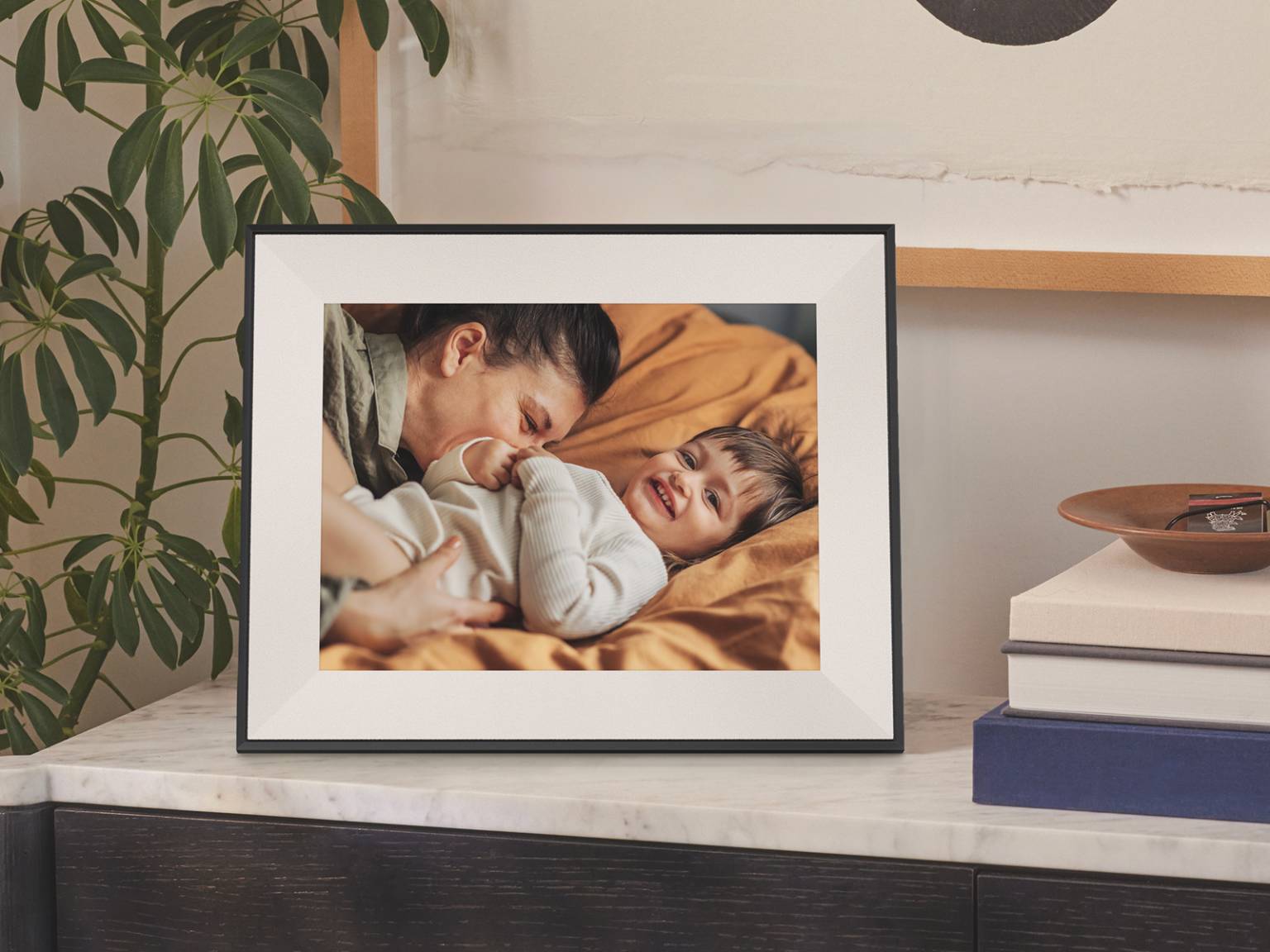 Aura Aspen Wants to Hang Out in Your Home, and It’s Bringing All Your ...