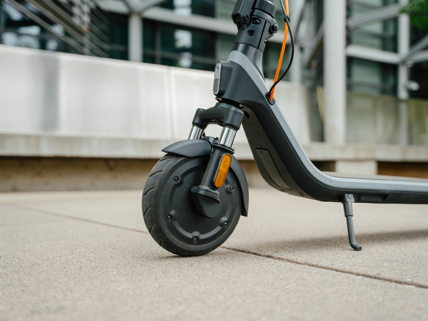 Cruise in Style, Comfort, and Confidence with the Segway E2 Plus II ...