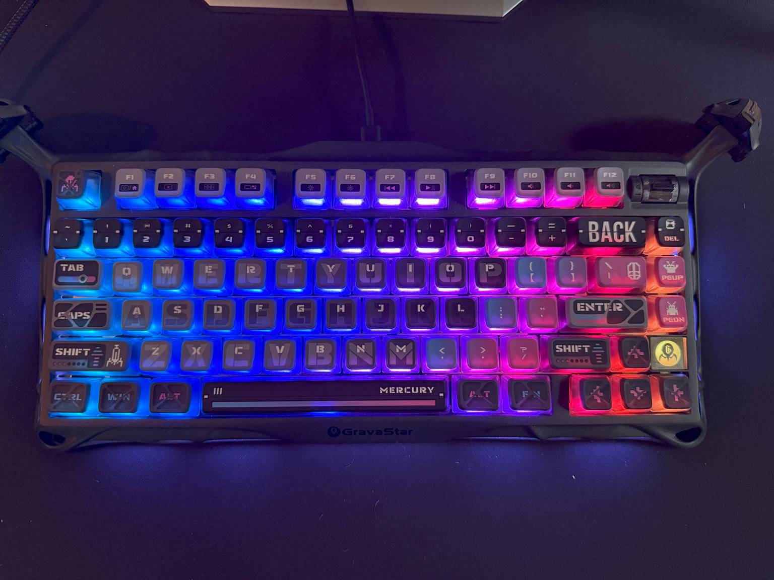 GravaStar Mercury K1 Pro Keyboard Review: Futuristic Design, Dual RGB ...