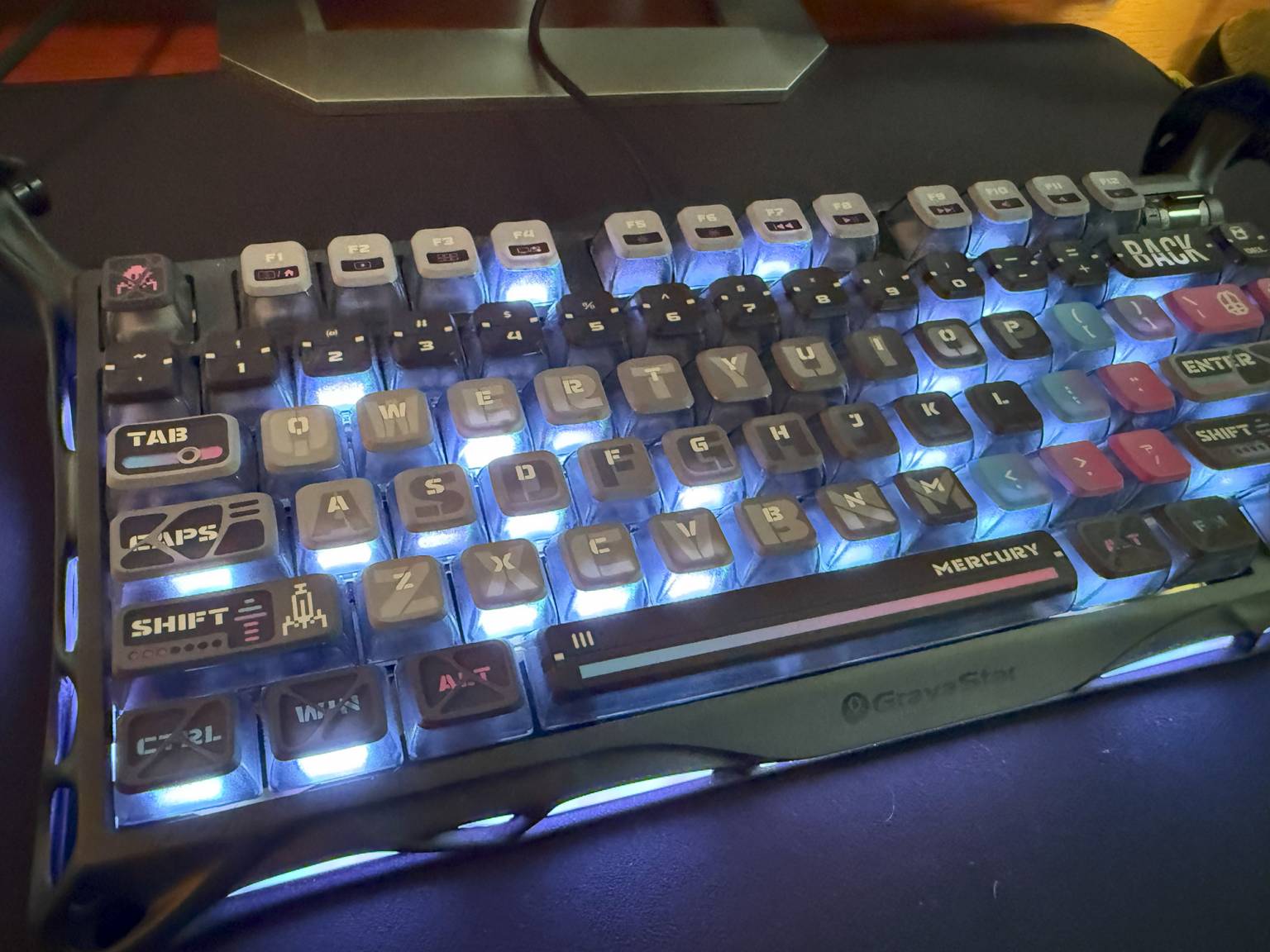 GravaStar Mercury K1 Pro Keyboard Review: Futuristic Design, Dual RGB ...