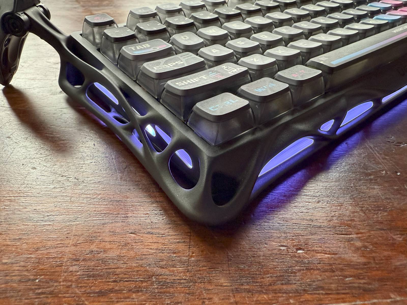 GravaStar Mercury K1 Pro Keyboard Review: Futuristic Design, Dual RGB ...