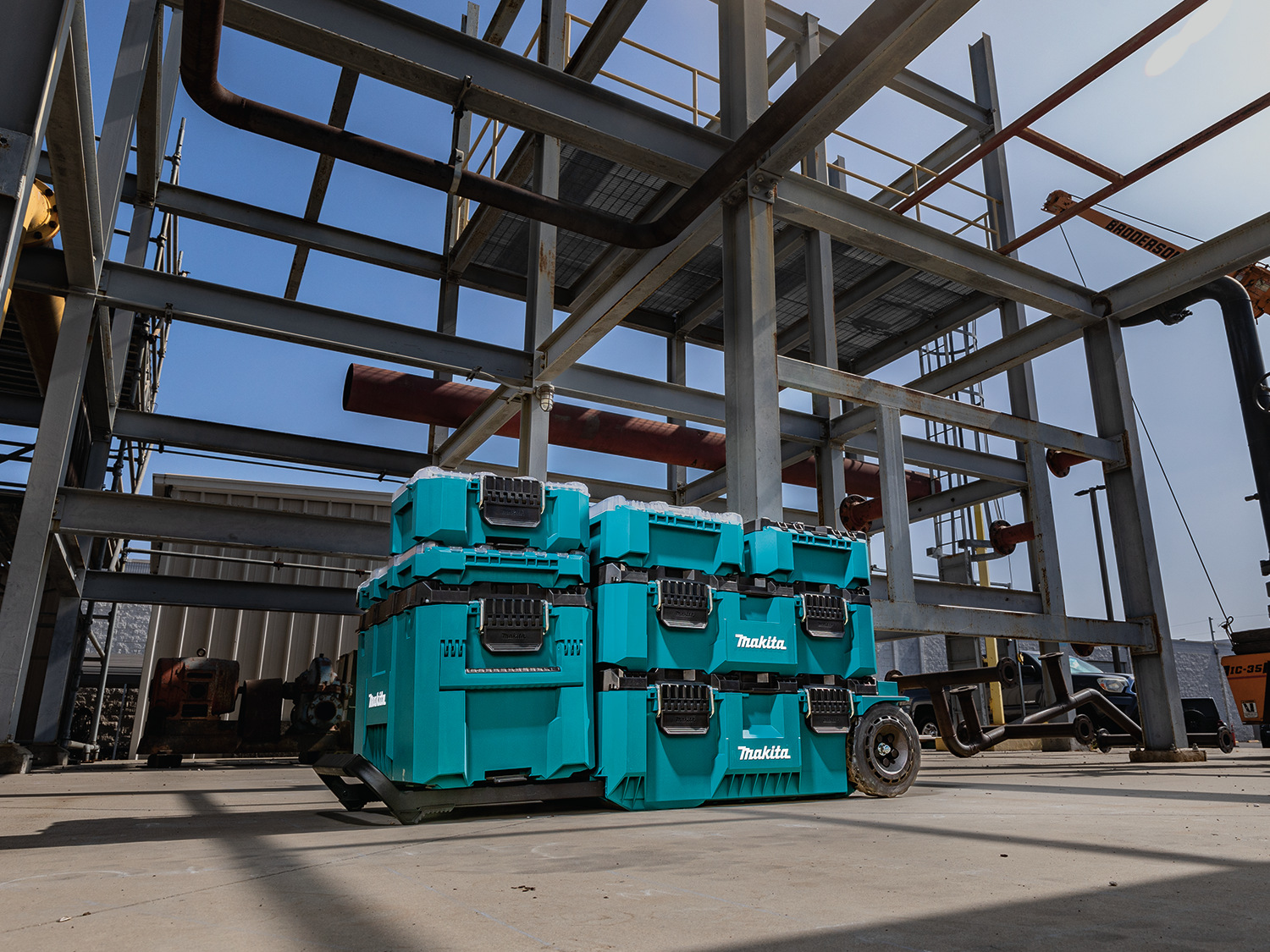 The Makita MAKTRAK Modular Storage System Reinvents Tool Storage for ...
