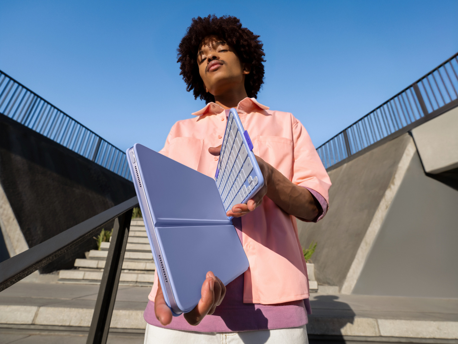Logitech Flip Folio for iPad: A Stylish, Magnetic Keyboard Case That ...