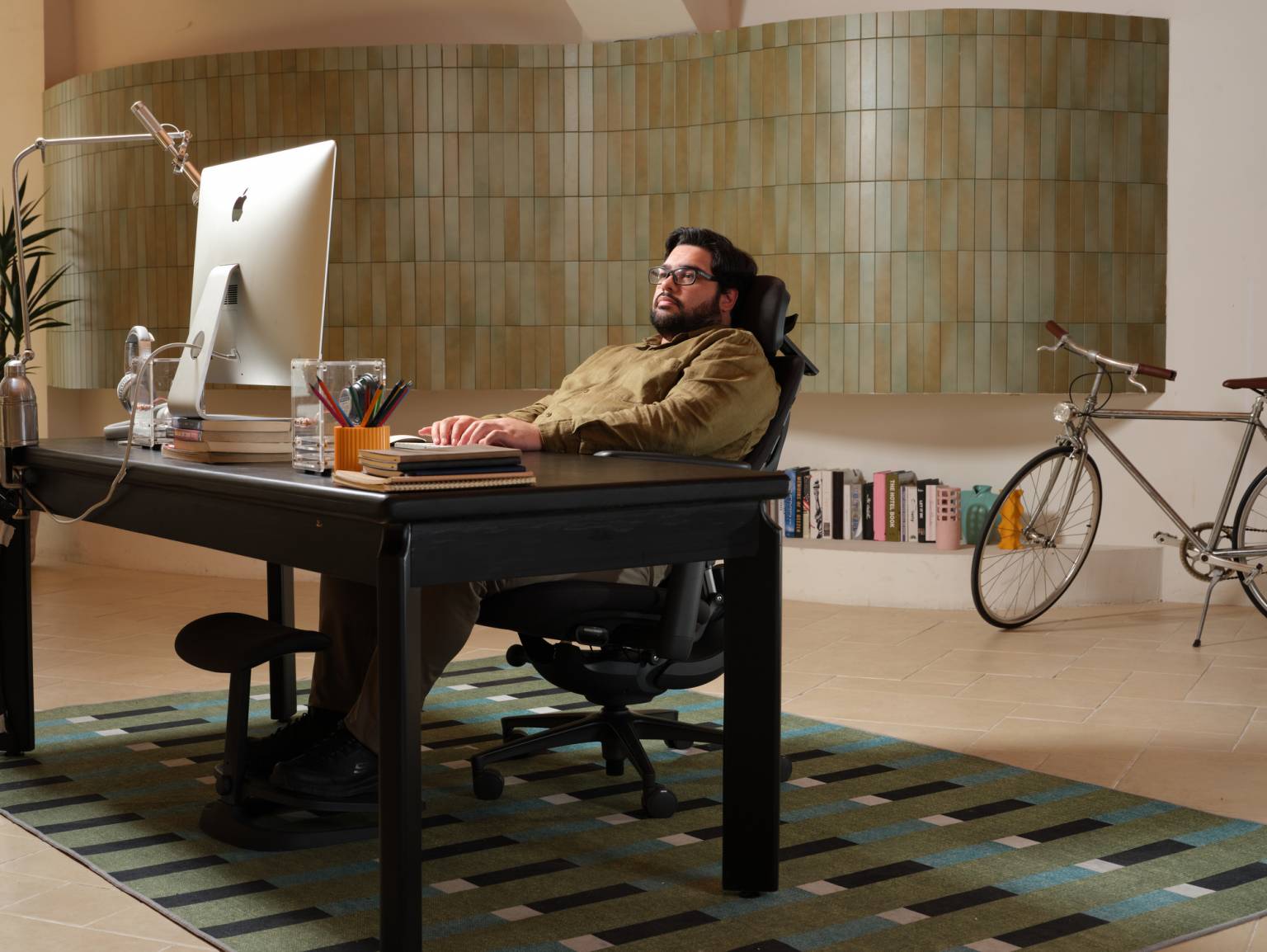 LiberNovo Maxis Leads a Broader Ergonomic Chair Lineup for Bigger ...