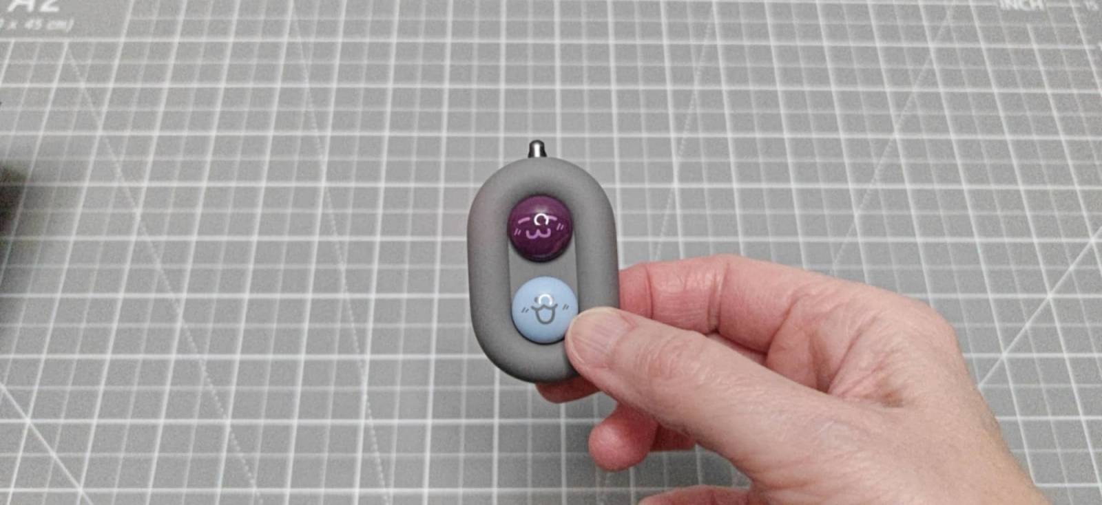 DuRoBo Moodi Bluetooth Page Turner Review: Cute Remote, Useful Android ...