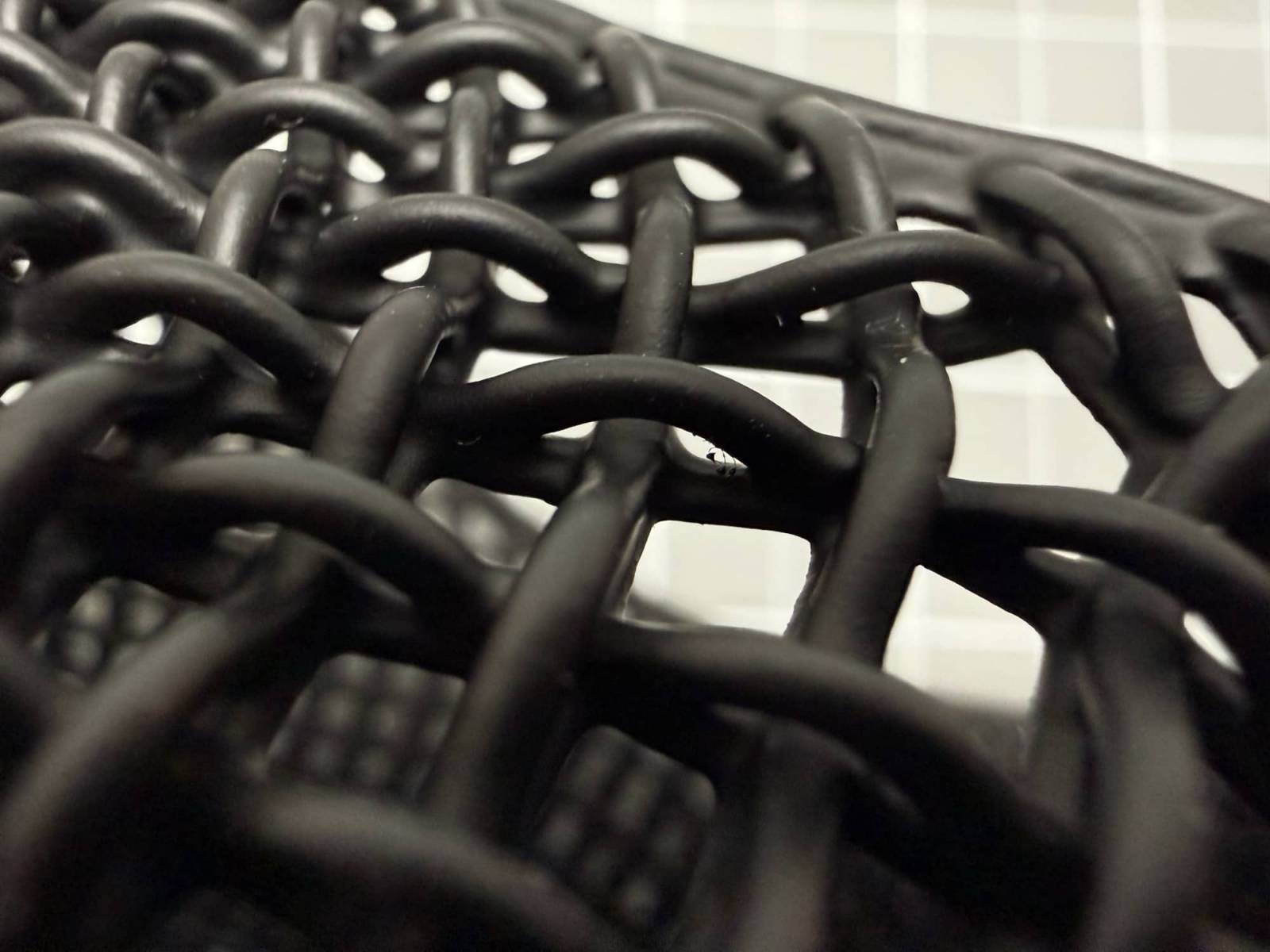 PollyFab Aero Pro and Airpuff One 3D-Printed Shoes Review: Futuristic ...